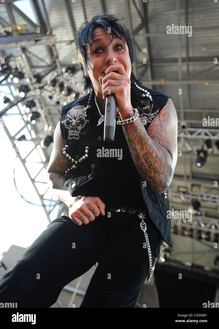 May 18, 2008 - Columbus, Ohio; USA - Singer JACOBY SHADDIX of the band ...