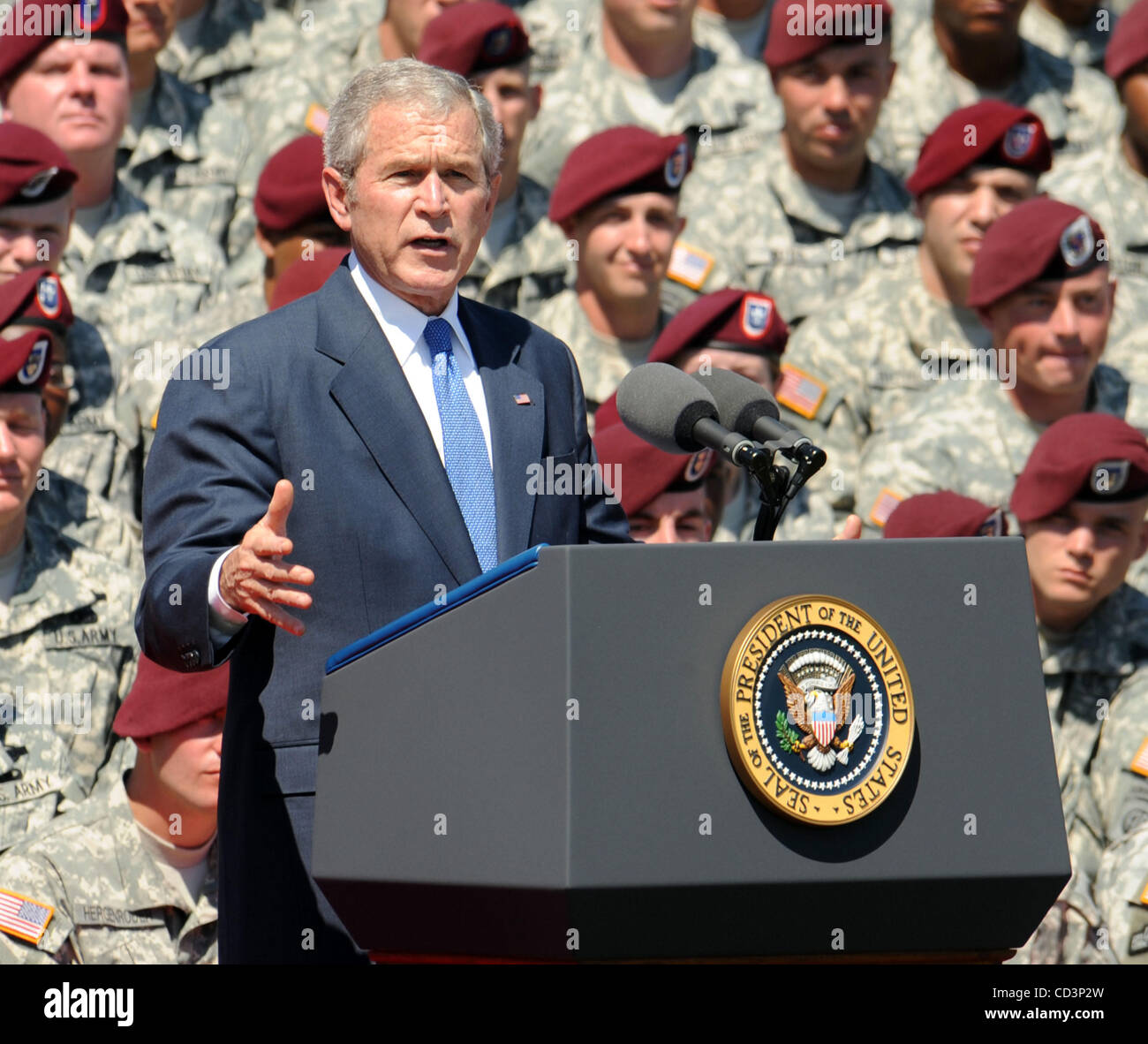 Fort bragg army base hi-res stock photography and images - Alamy