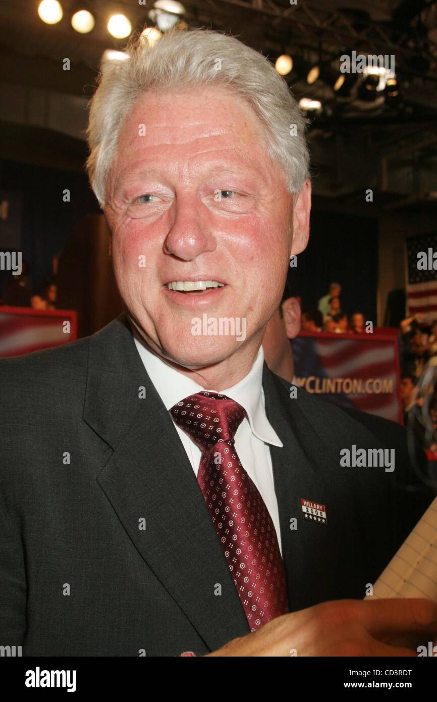 June 3, 2008 - New York, New York, U.S. - K58535ML.HILLARY CLINTON ...