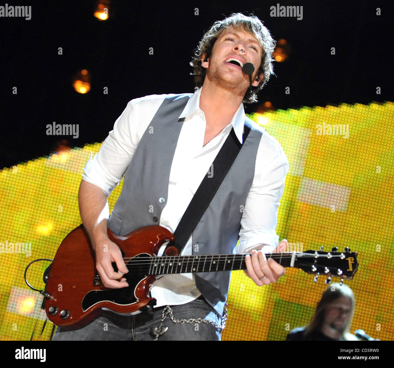 Jun 5, 2008 - Nashville, Tennessee; USA - Guitarist JOE DON ROONEY of ...