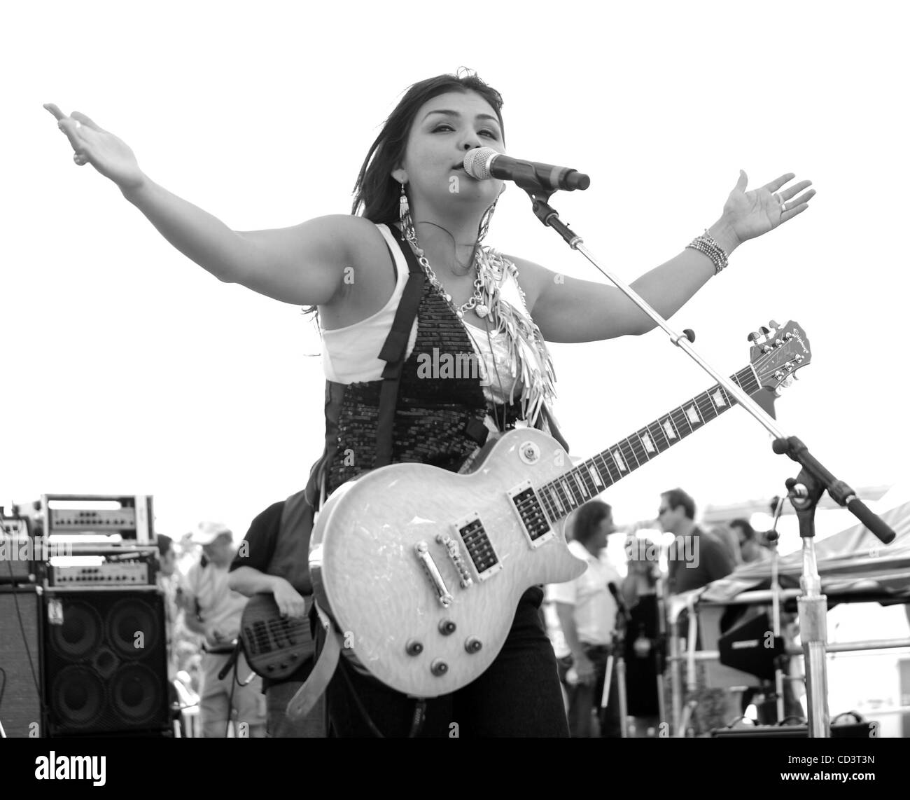 Crystal shawanda hi-res stock photography and images - Alamy