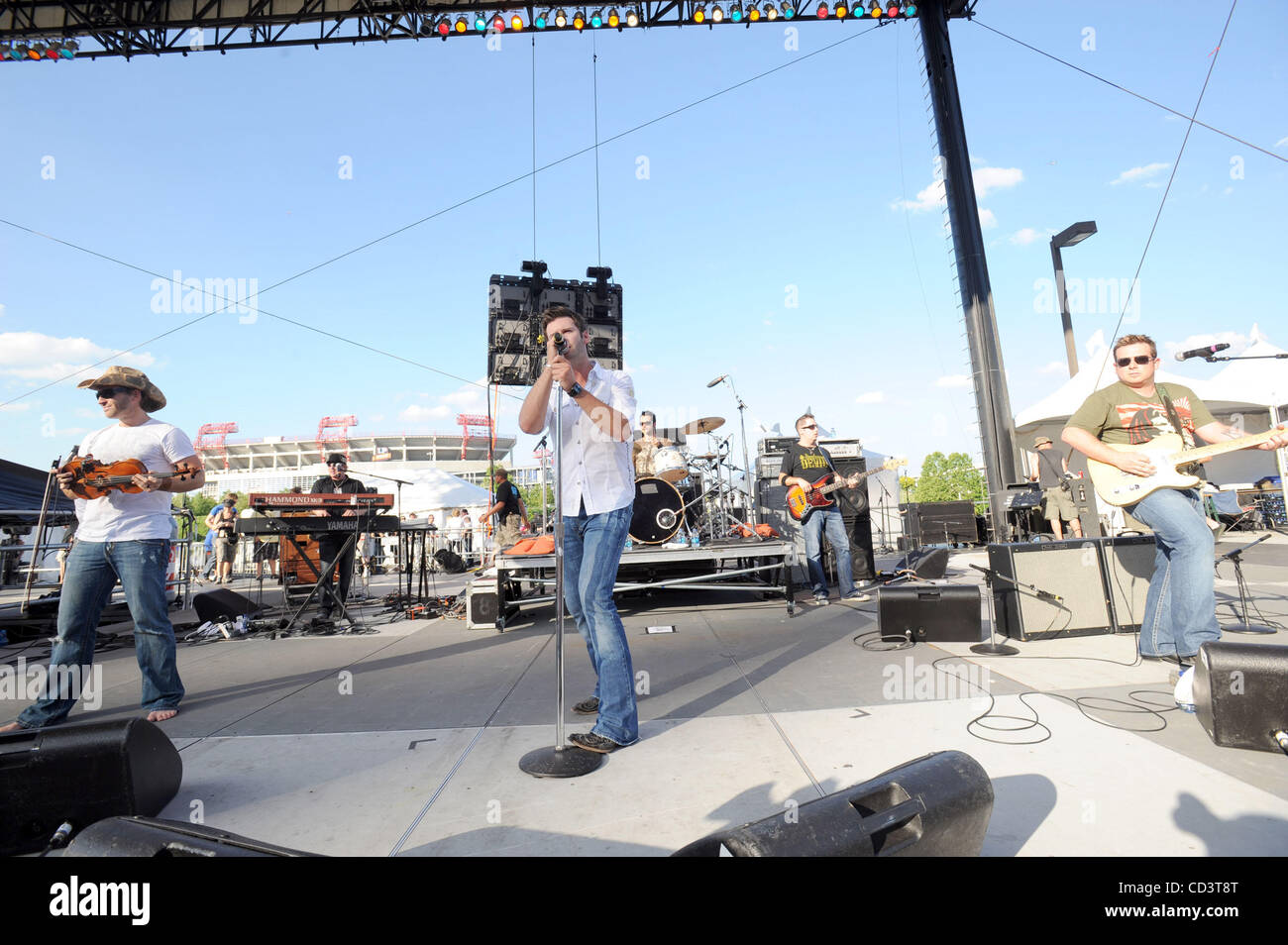 Jun 5, 2008 - Nashville, Tennessee; USA - (L-R) Fiddler DAVID PICHETTE ...