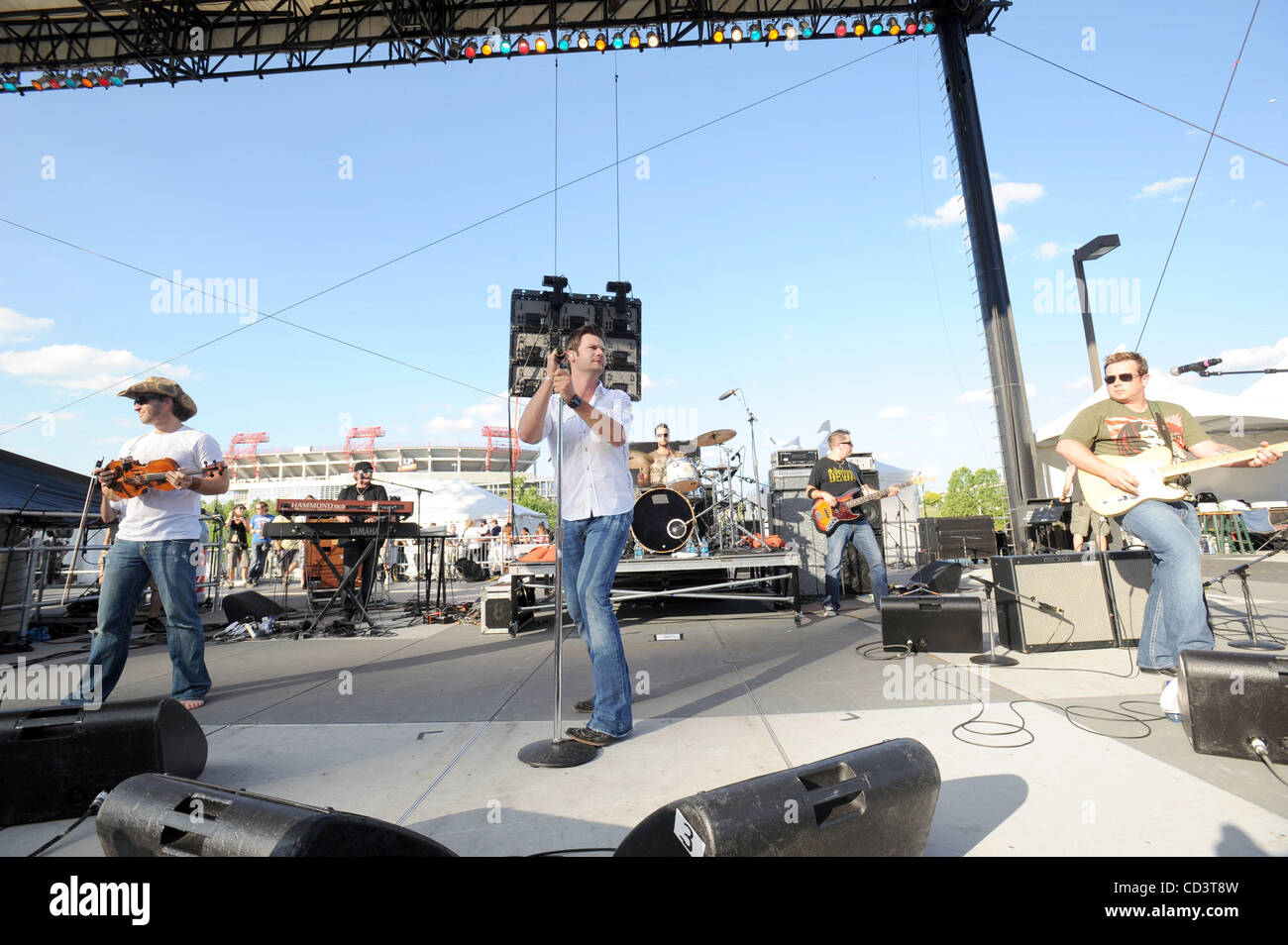 Jun 5, 2008 - Nashville, Tennessee; USA - (L-R) Fiddler DAVID PICHETTE ...