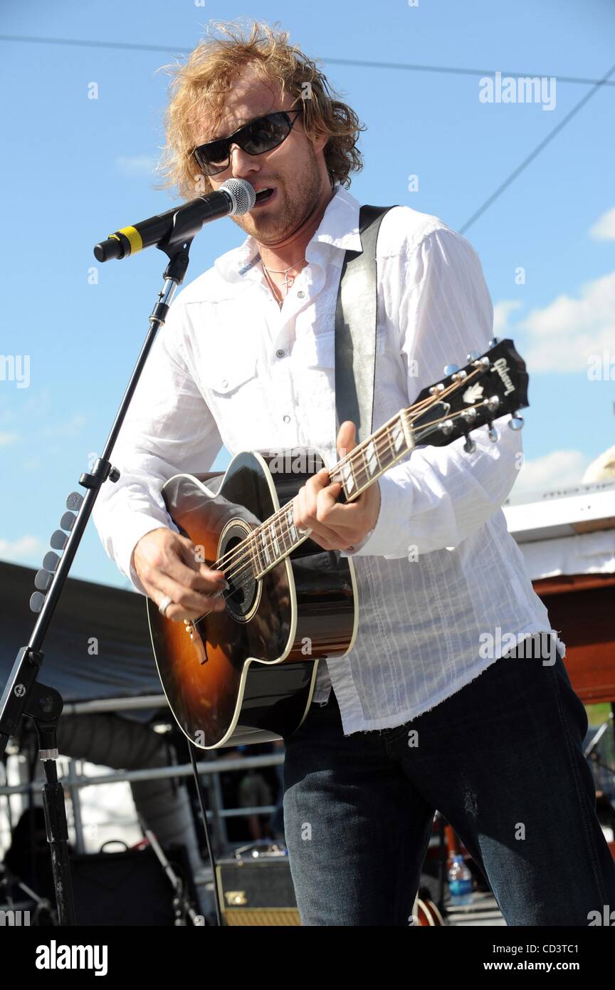 Jun 05, 2008 - Nashville, Tennessee, USA - Musician ADAM GREGORY ...