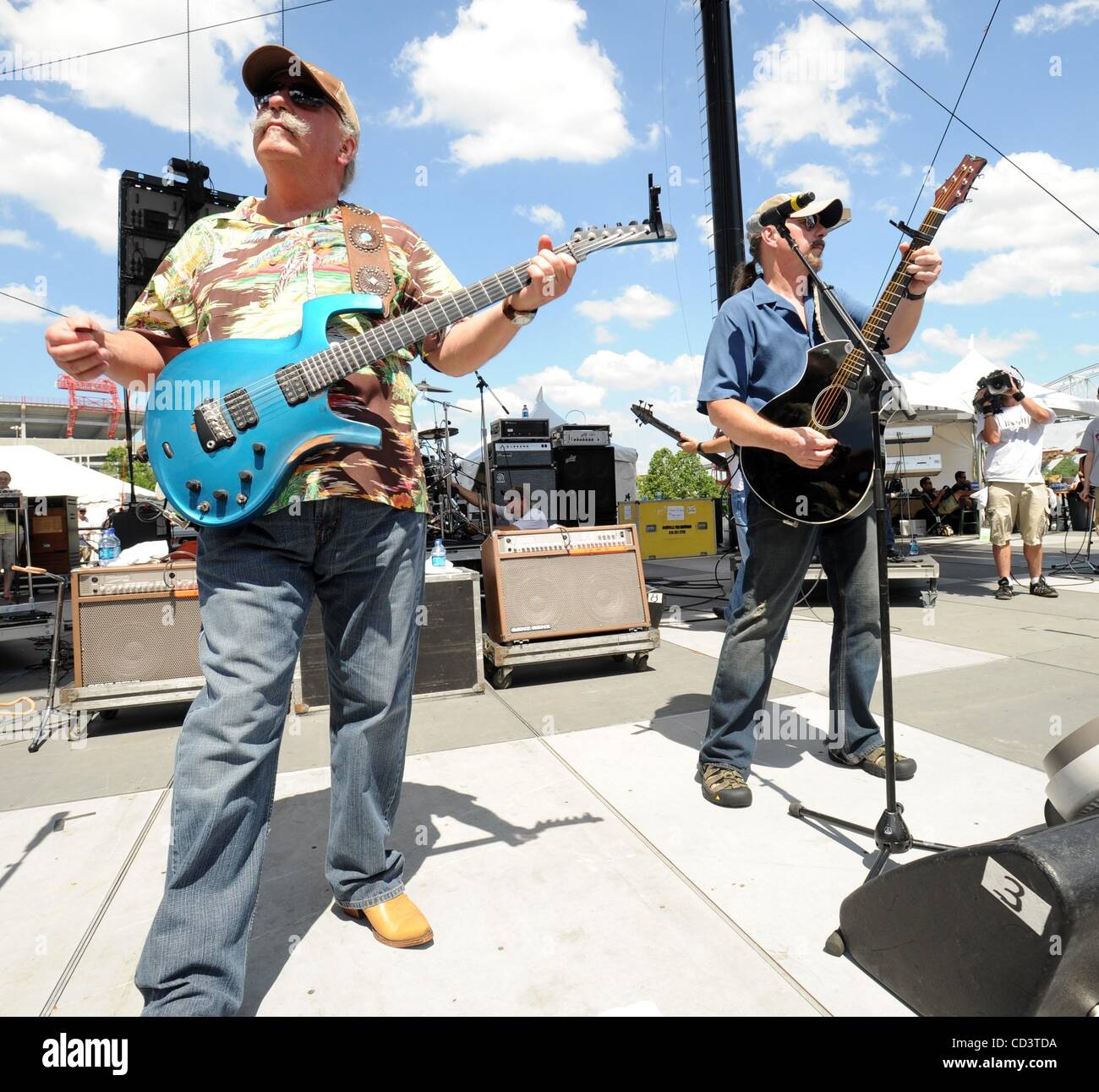 The bellamy brothers hi-res stock photography and images - Alamy