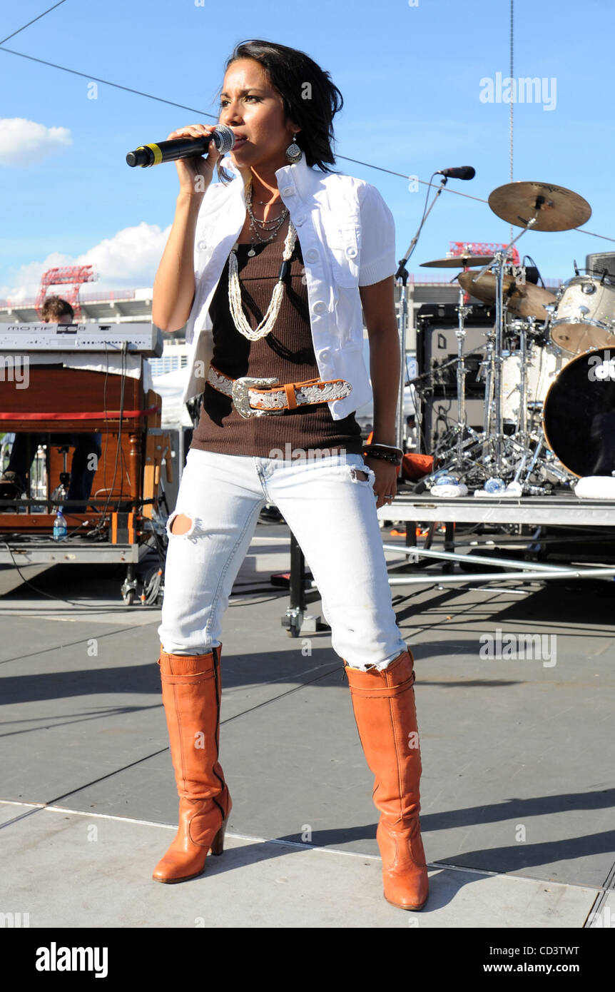 Azlan hi-res stock photography and images - Alamy