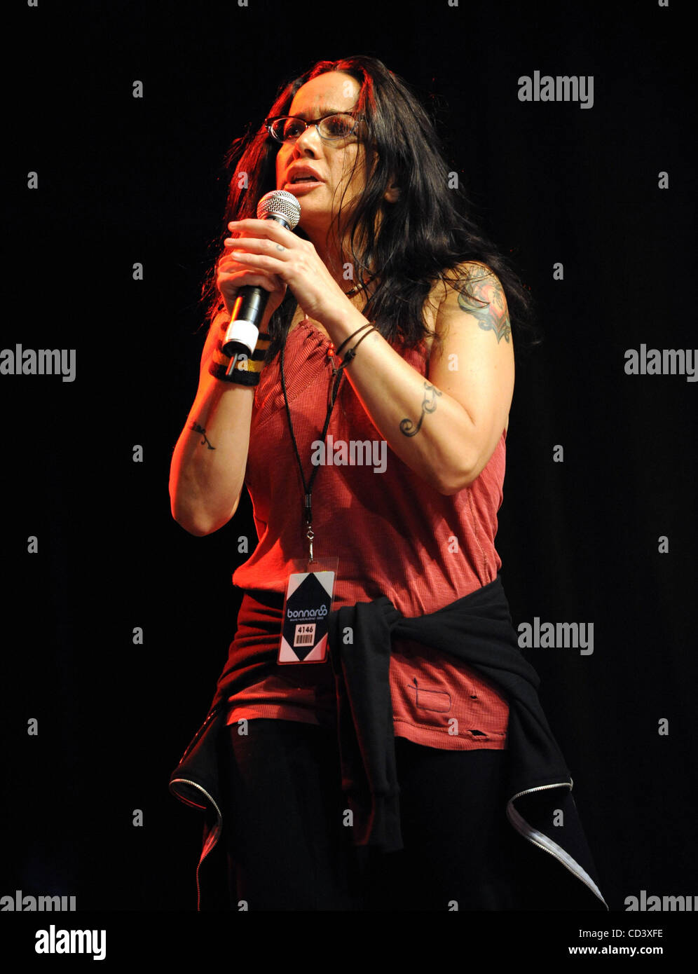 Janeane garofalo on stage hi-res stock photography and images - Alamy