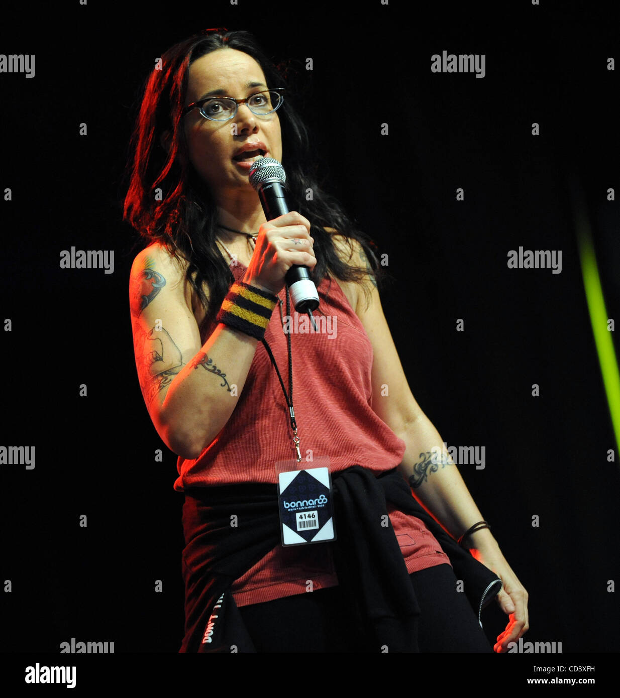Janeane garofalo on stage hi-res stock photography and images - Alamy