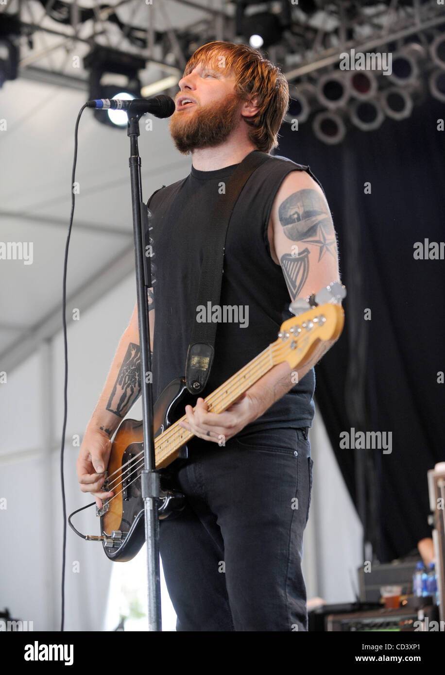 Jun 14, 2008 - Manchester, Tennessee, USA - Bass Guitarist ANDREW ...