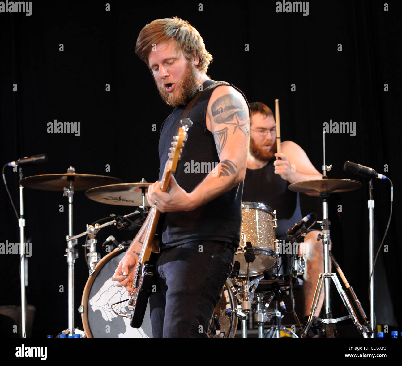 Jun 14, 2008 - Manchester, Tennessee, USA - Bass Guitarist ANDREW ...