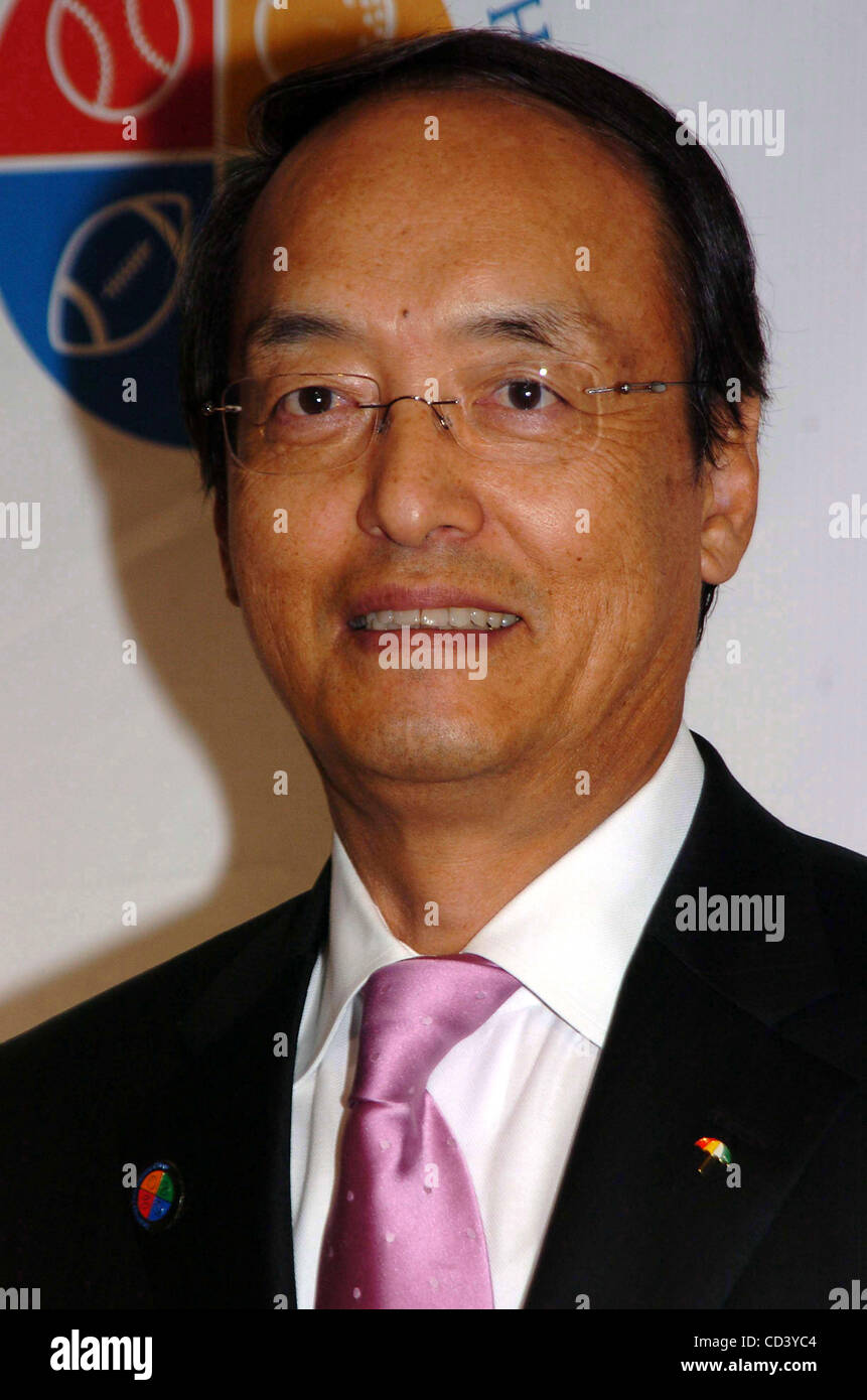 President and ceo of samsung electronics hi-res stock photography and ...