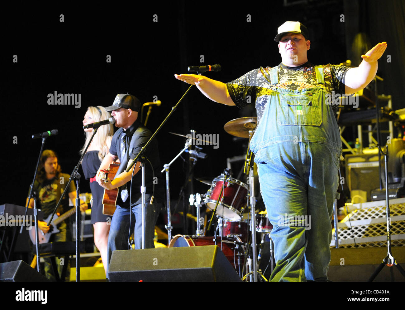 Jun 21, 2008 - Raleigh, North Carolina, USA - Musicians TRAILER CHOIR ...