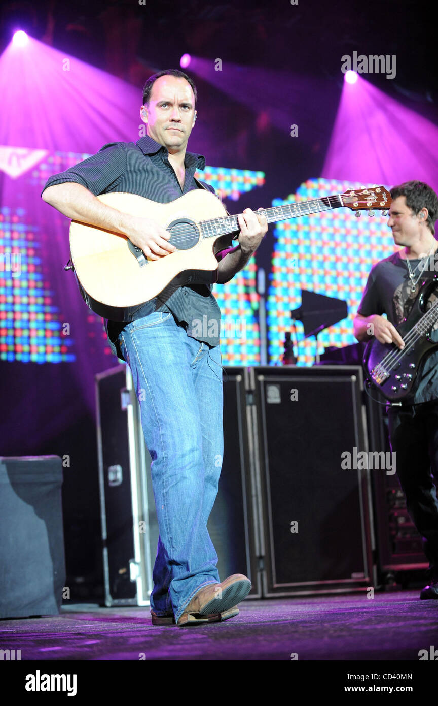 Jul 2, 2008 - Raleigh, North Carolina; USA - Musician DAVE MATTHEWS of ...