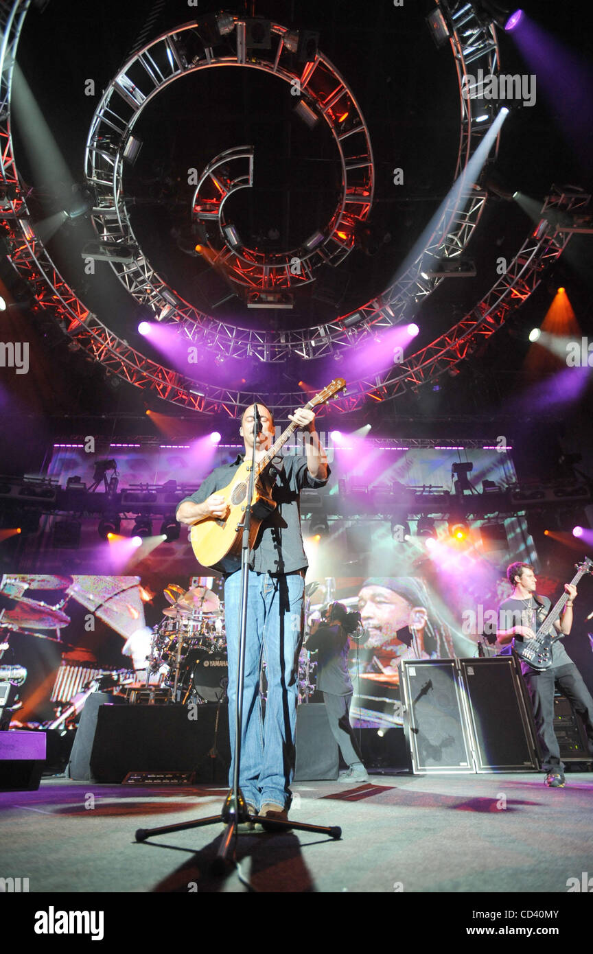 Jul 2, 2008 - Raleigh, North Carolina; USA - Musician DAVE MATTHEWS of ...
