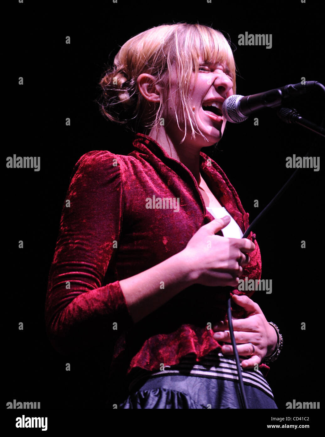 Jul 11, 2008 - Raleigh, North Carolina; USA - Singer SHARON LITTLE ...