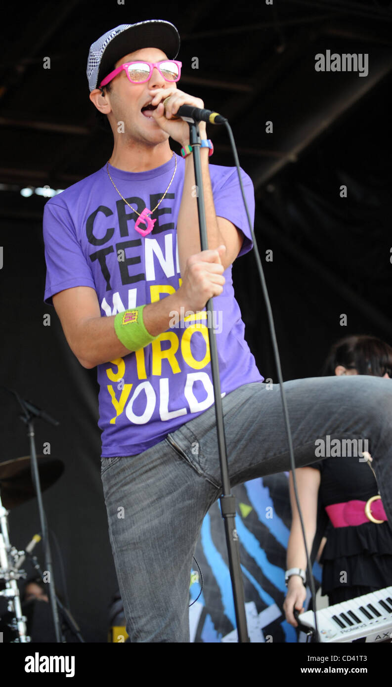 Jul 14, 2008 - Charlotte, North Carolina; USA - Singer GABE SAPORTA of ...
