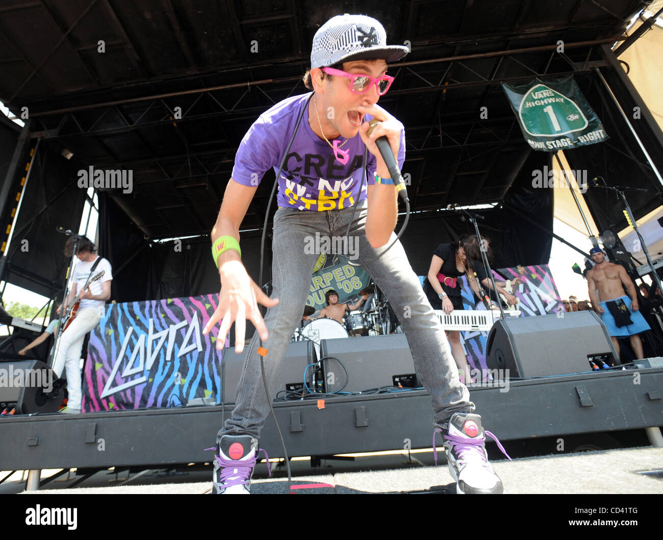 Jul 14, 2008 - Charlotte, North Carolina; USA - Singer GABE SAPORTA of ...