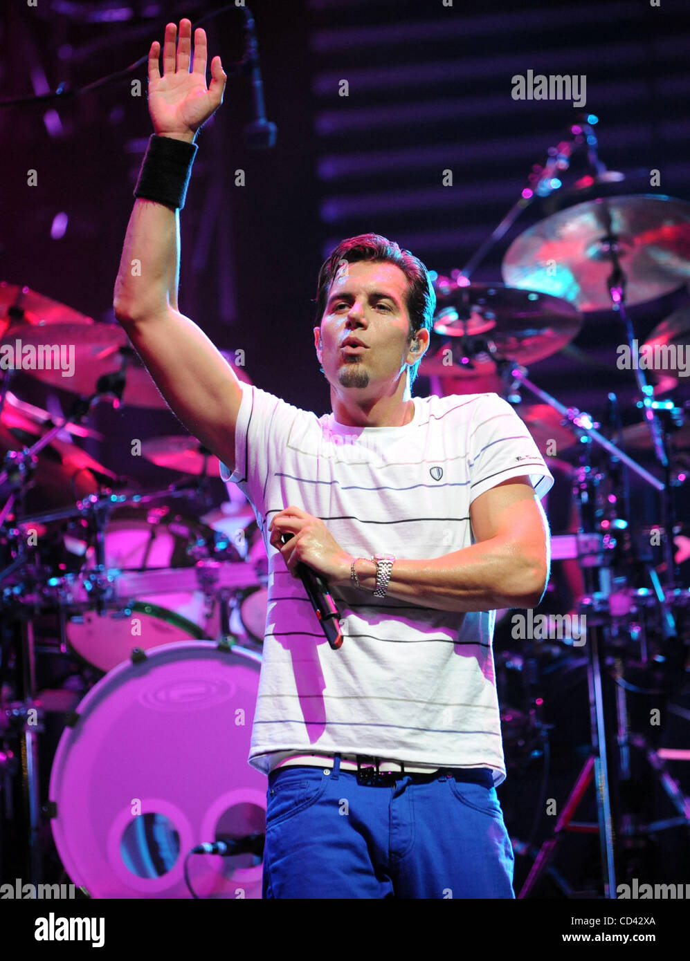311 performs hi-res stock photography and images - Alamy