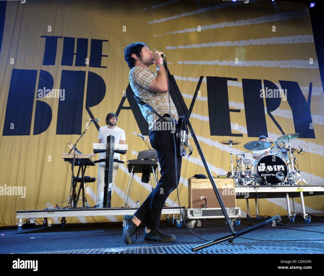 July 25, 2008 - Raleigh, North Carolina; USA - Singer / Guitarist SAM ...