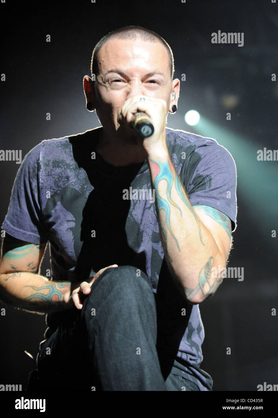 Chester bennington 2008 hi-res stock photography and images - Alamy