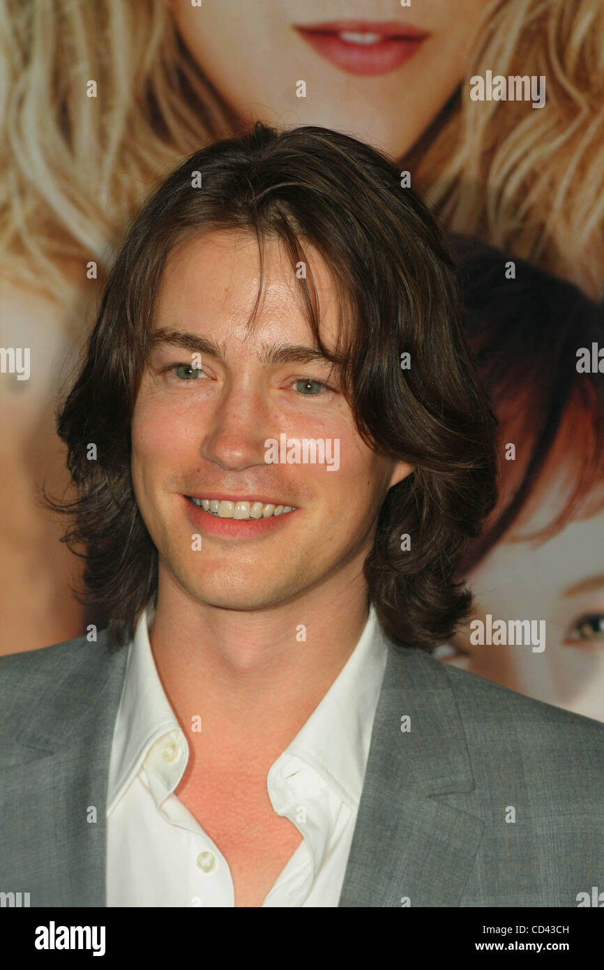 Tom wisdom hi-res stock photography and images - Alamy