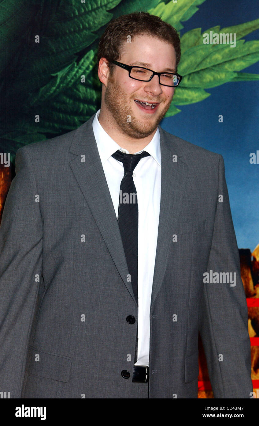 Seth rogen pineapple express hi-res stock photography and images - Alamy