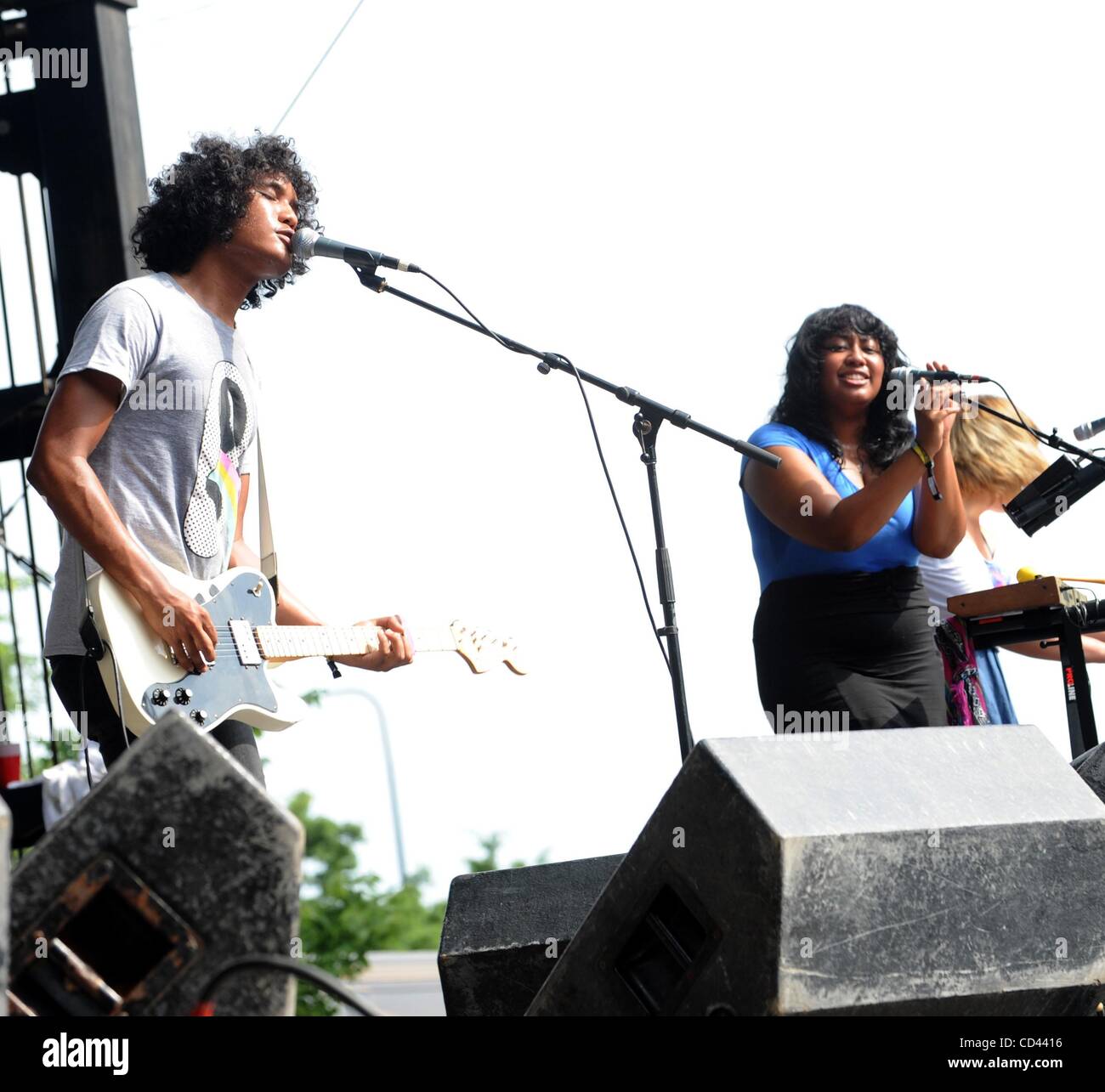 Aug 03, 2008 - Chicago, Illinois, USA - Singer / Guitarist REGGIE ...