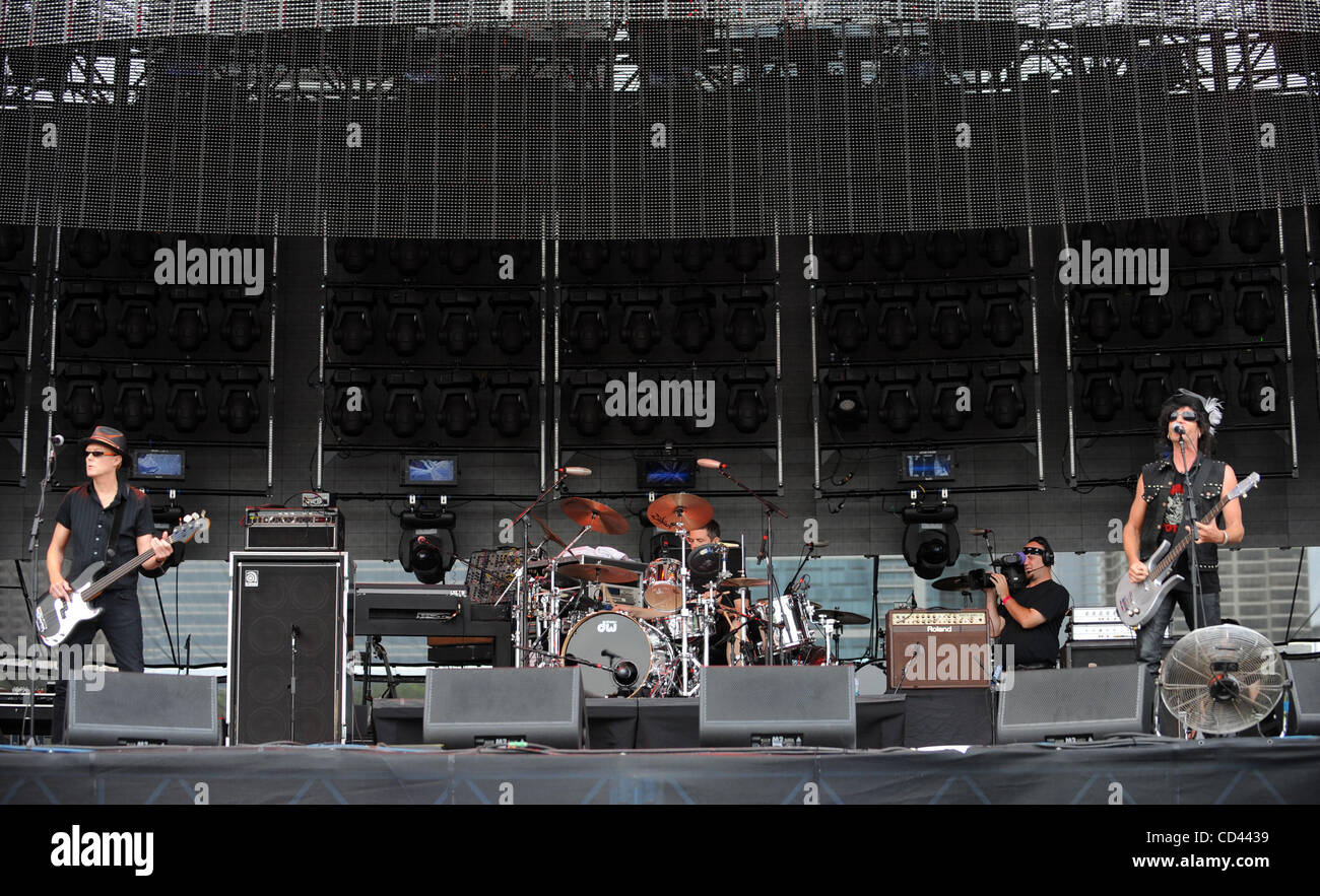 Kevin haskins love and rockets hi-res stock photography and images - Alamy