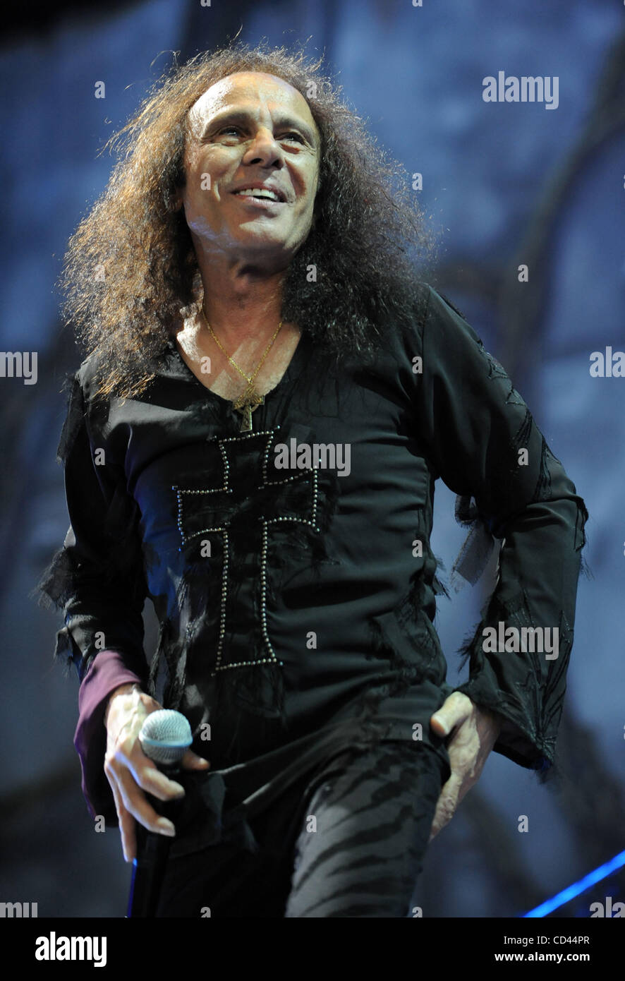 Aug 7, 2008 - Bristow, Virginia, USA - Singer RONNIE JAMES DIO of the ...