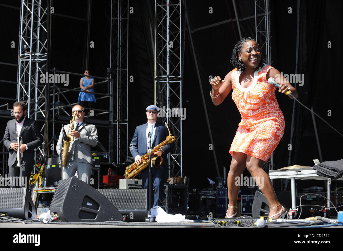 Aug 9, 2008 - Baltimore, Maryland, USA - Singer SHARON JONES AND THE ...