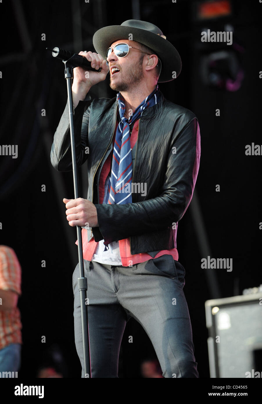 Aug 10, 2008 - Baltimore, Maryland, USA - Singer SCOTT WEILAND of the ...