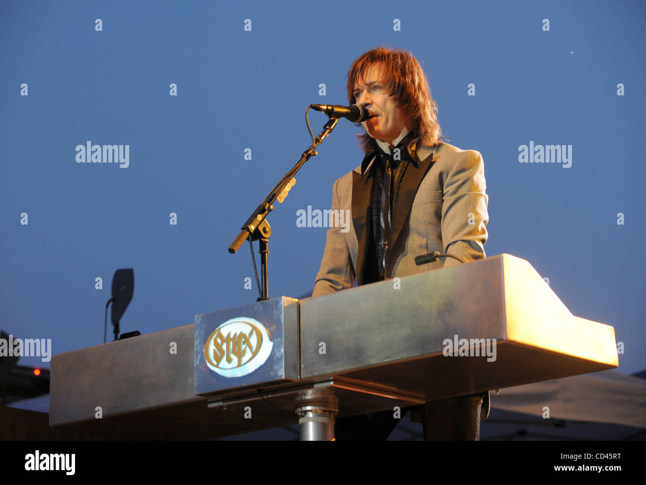 Aug 16, 2008 - Roanoke Rapids, North Carolina; USA - Singer ...