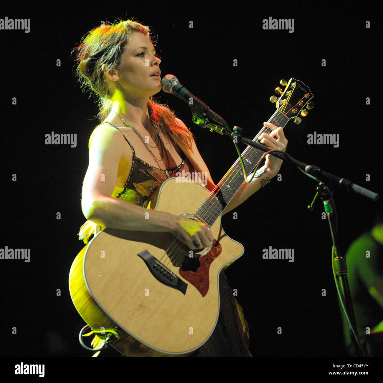 Aug 21, 2008 - San Francisco, California USA - Singer / Guitarist ERIN ...