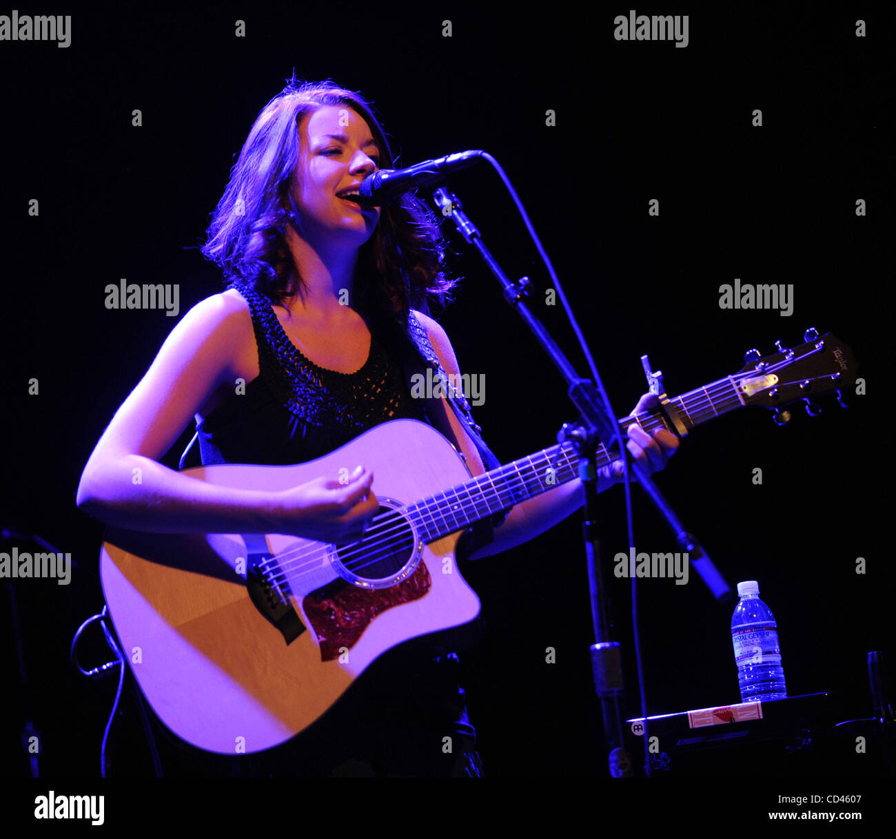 Aug 21, 2008 - San Francisco, California USA - Singer / Guitarist HANA ...