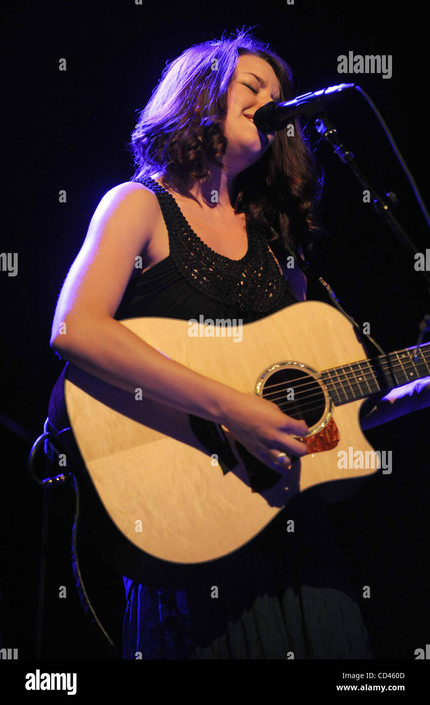 Aug 21, 2008 - San Francisco, California USA - Singer / Guitarist HANA ...