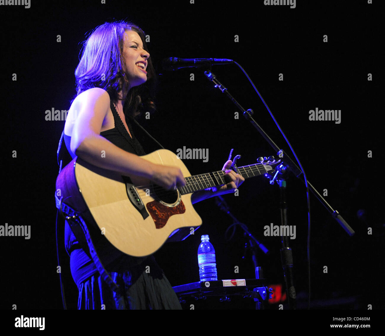 Aug 21, 2008 - San Francisco, California USA - Singer / Guitarist HANA ...