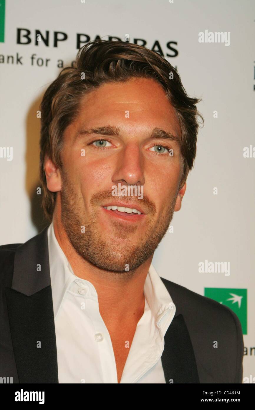 Henrik Lundqvist Flow