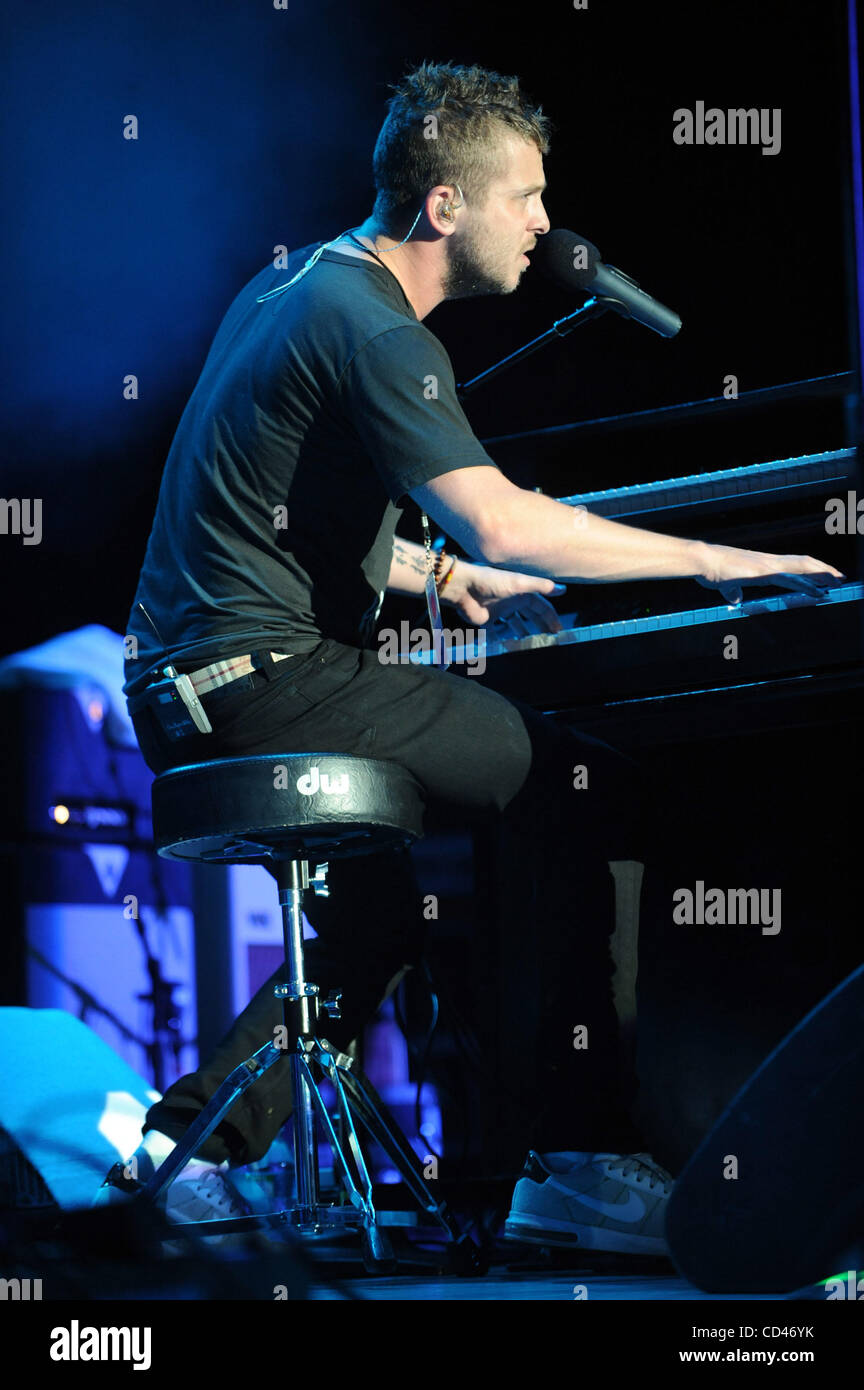 Aug 27, 2008 - Raleigh, North Carolina; USA - Singer RYAN TEDDER of the ...