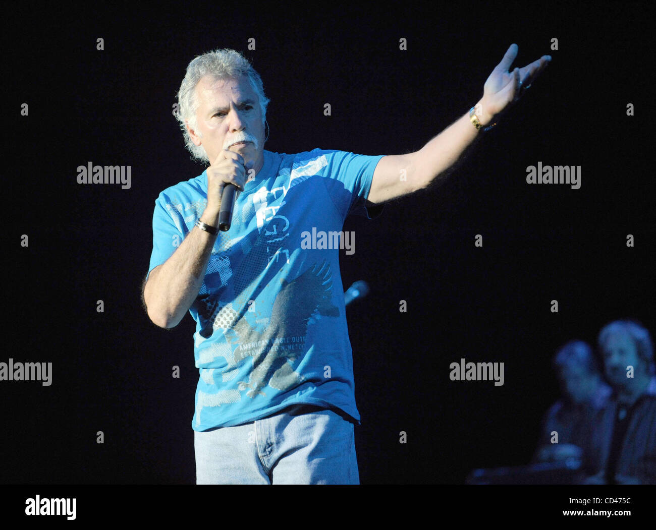 Aug 31, 2008 - Myrtle Beach, South Carolina, USA - Singer JOE BONSALL ...