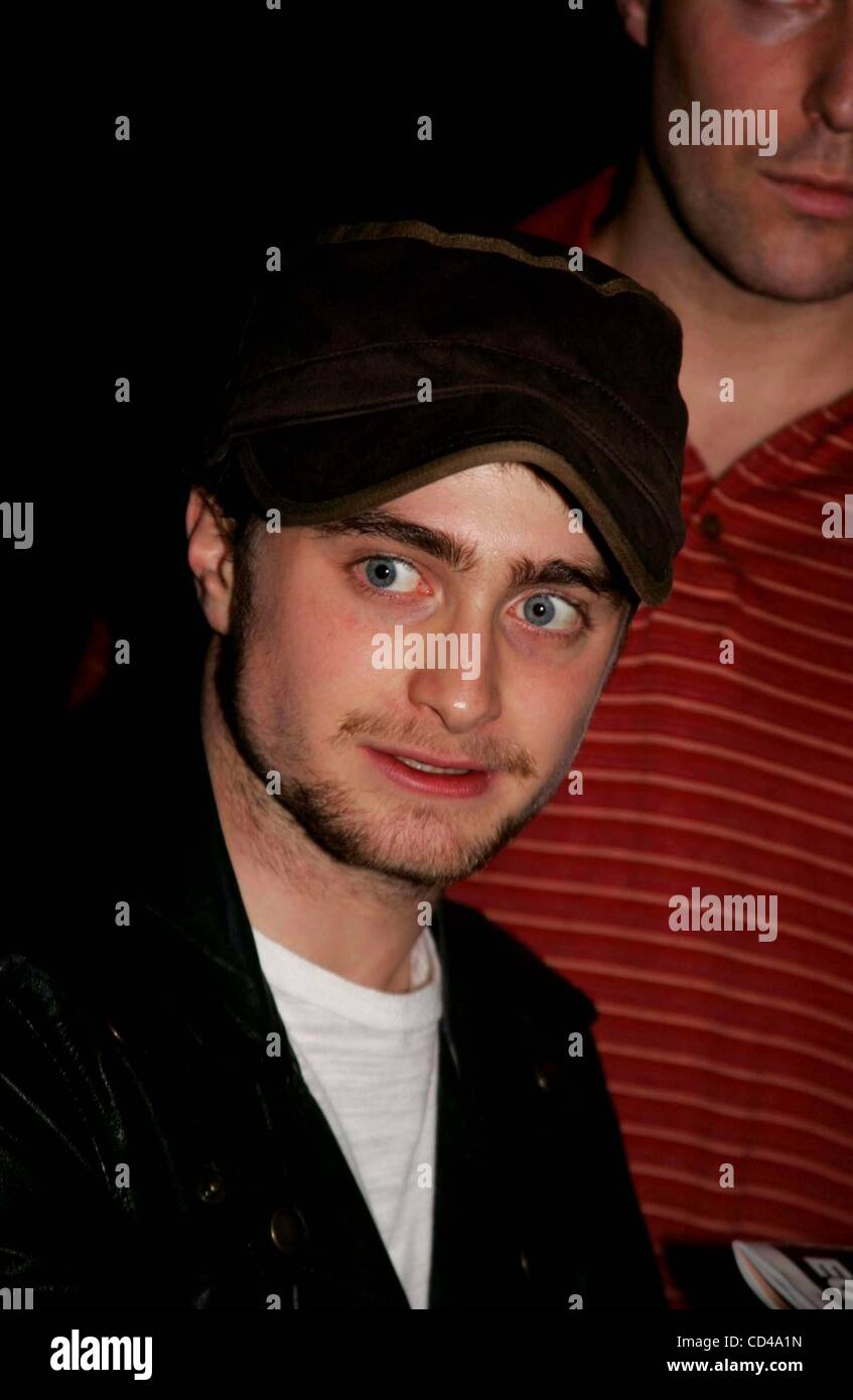 Daniel radcliffe equus hi-res stock photography and images - Alamy