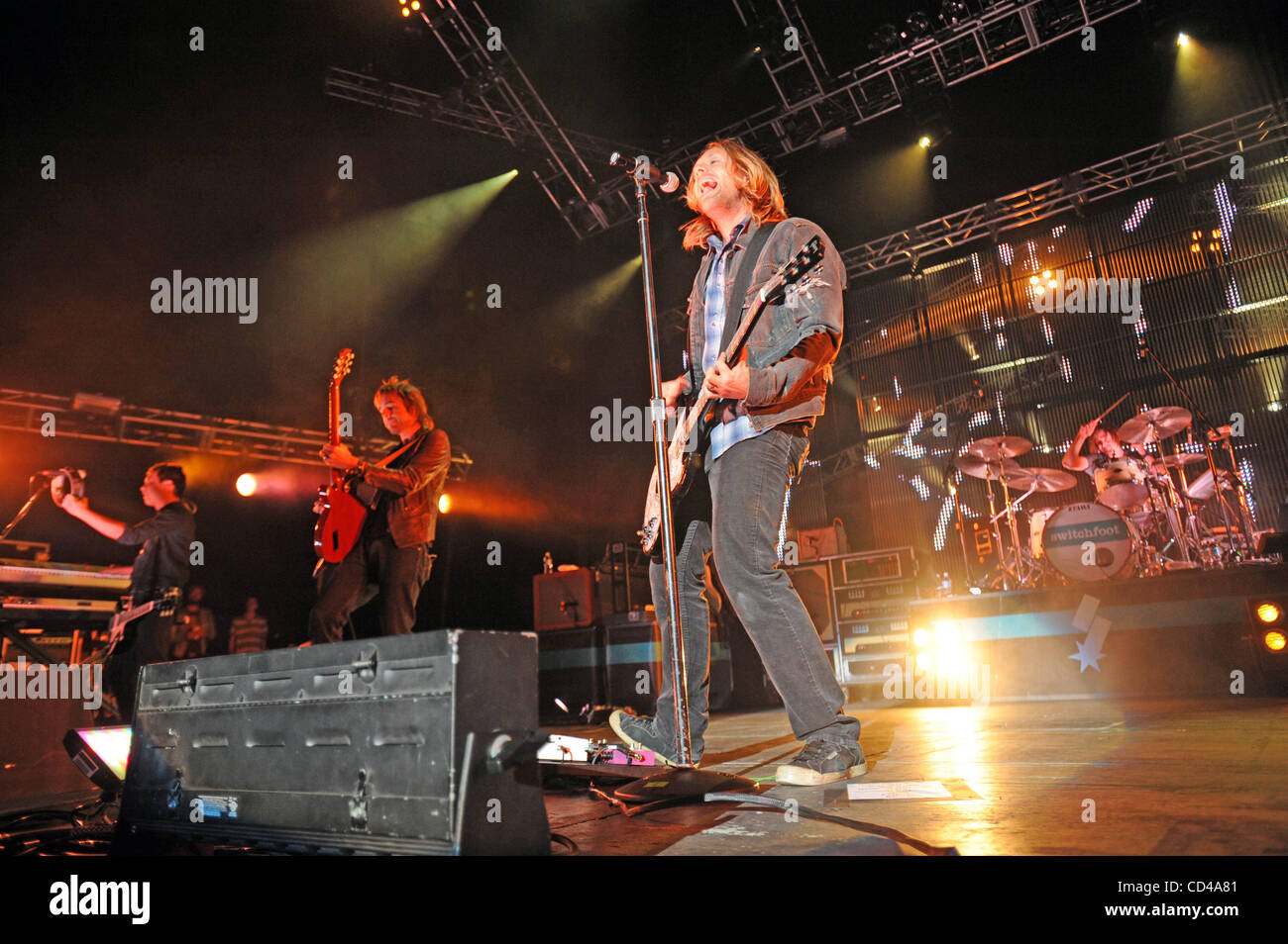Sep 19, 2008 - Raleigh, North Carolina; USA - Singer / Guitarist JON ...