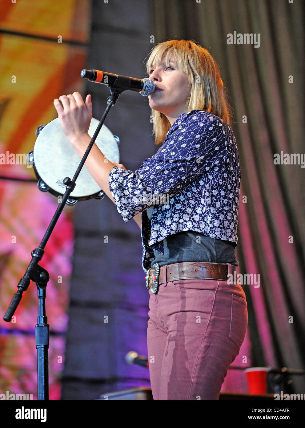 Sep 20, 2008 - Mansfield, Massachusetts; USA - Musicians GRACE POTTER ...