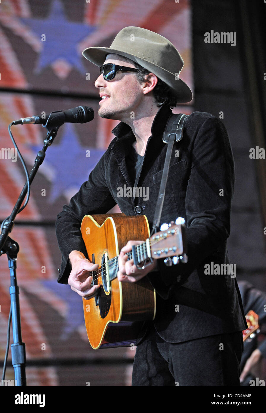 Sep 20, 2008 - Mansfield, Massachusetts; USA - Musician JAKOB DYLAN ...