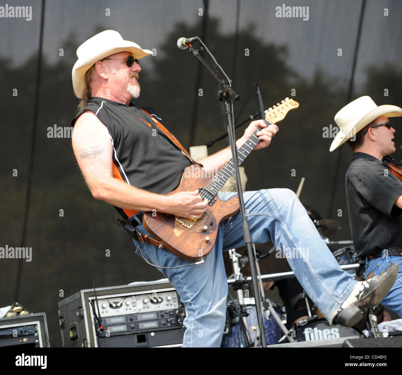 Sep 26, 2008 - Austin, Texas; USA - Musician RAY BENSON of the band ...