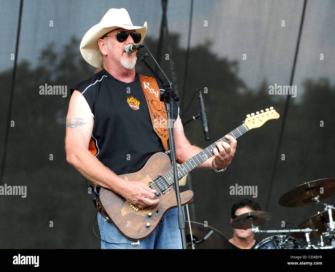 Ray benson of asleep at the wheel hi-res stock photography and images ...