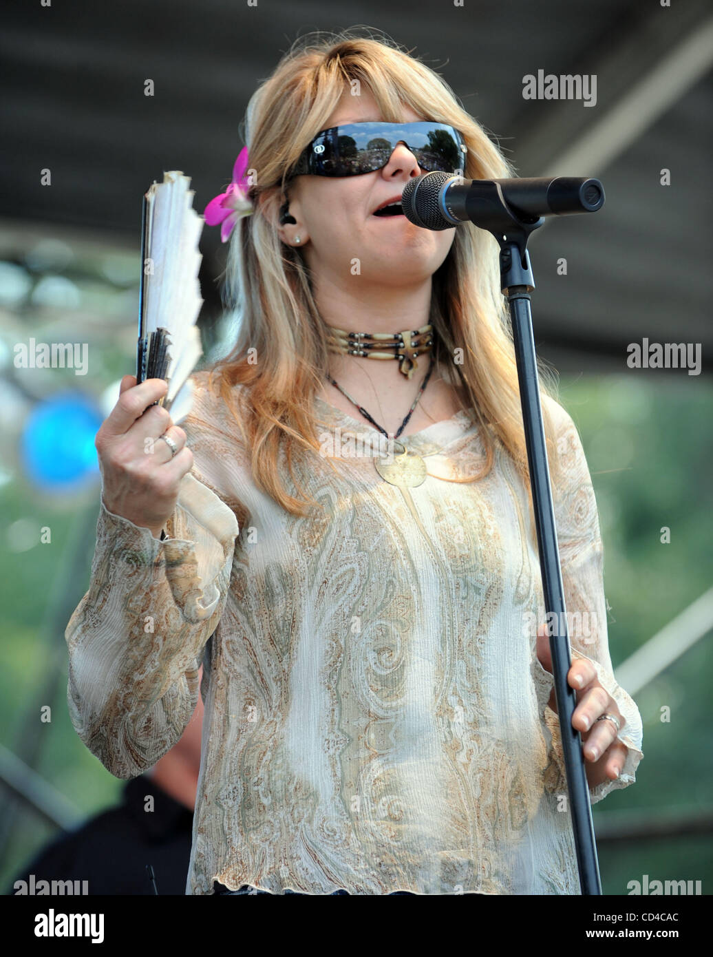 Sep 26, 2008 - Austin, Texas; USA - Singer PAULA NELSON performs live ...