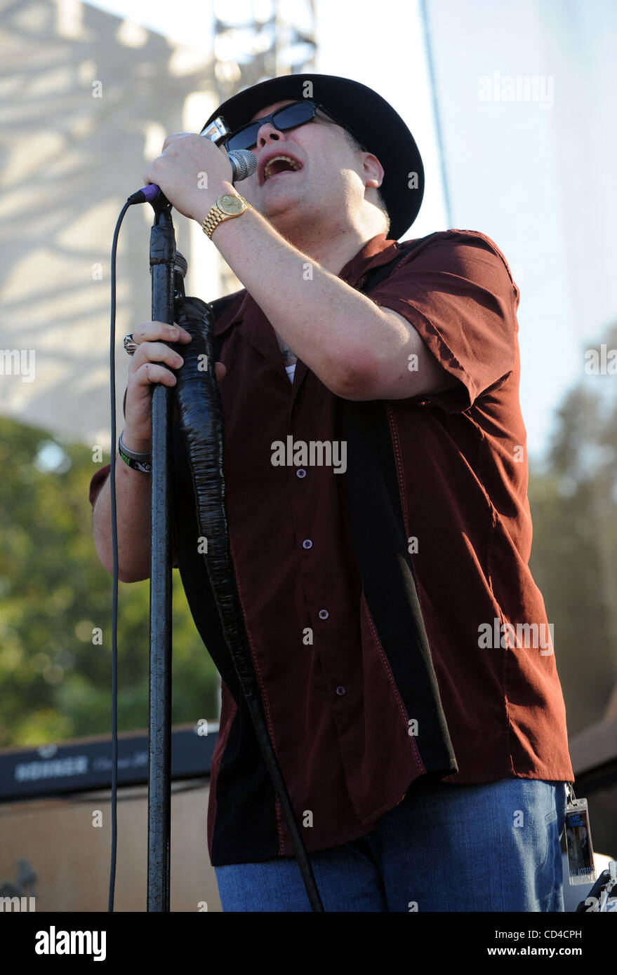 Sep 28, 2008 - Austin, Texas; USA - Singer JOHN POPPER of the band ...
