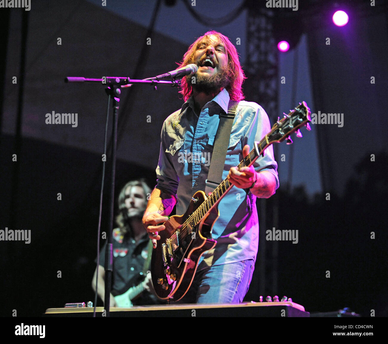Sep 28, 2008 - Austin, Texas; USA - Singer / Guitarist BENJAMIN ...