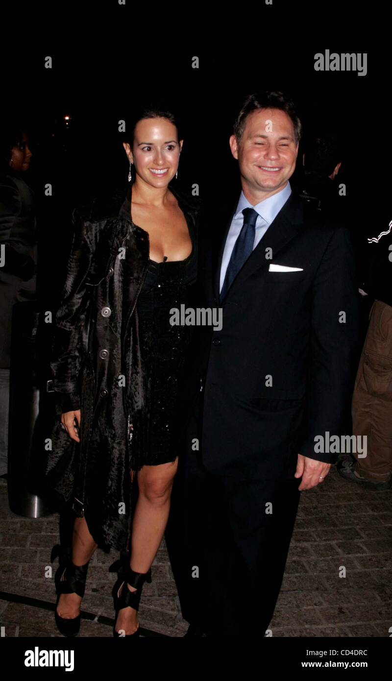 Oct. 3, 2008 - New York, New York, U.S. - GUESTS OUTSIDE Le CIRQUE ...