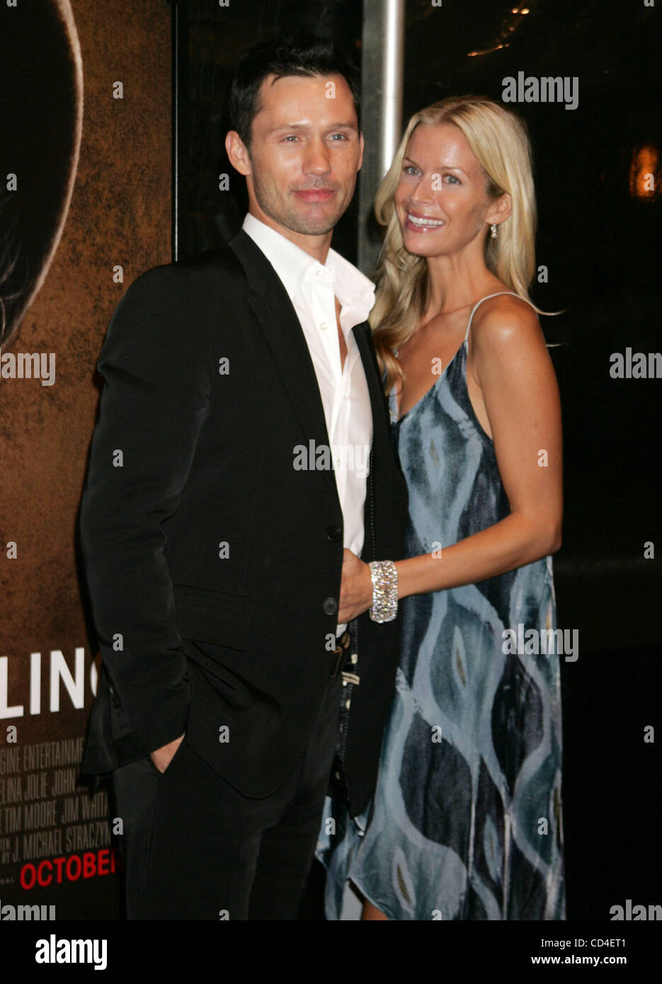 Jeffrey Donovan Y Esposa